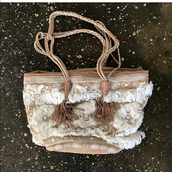 SHASHI | Bags | Shashi Belly Tote Natural Tassel Beige Boho | Poshmark